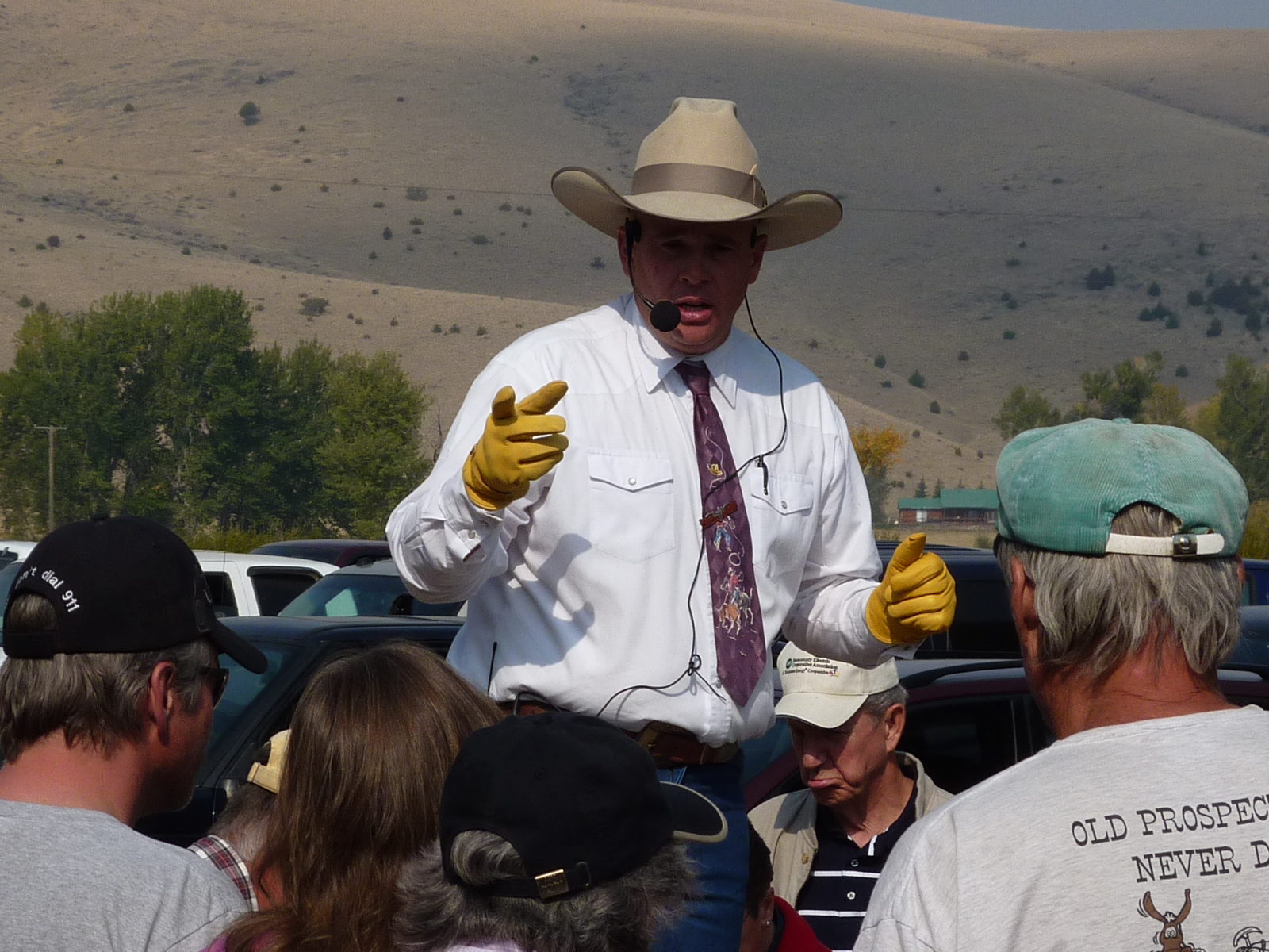 About Us - HAGEDORN AUCTIONS